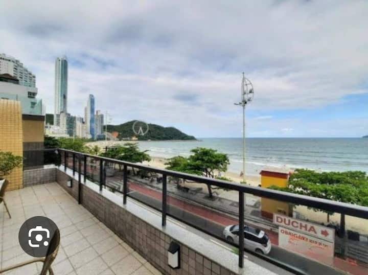 Pé Na Areia/frente Mar/av. Atlântica/ Churrasqueir - Balneário Camboriú