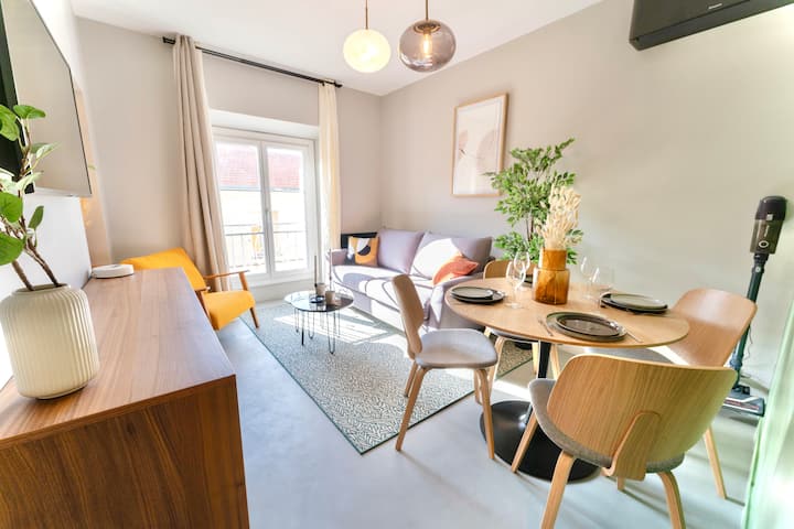 Old Town Diamond, Adorable Sunny Apartment W/ Ac - Nice