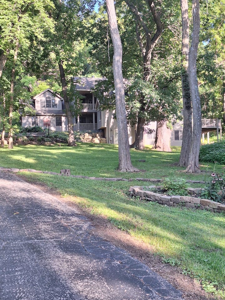Liberty Living - Charming & Cozy - Galena, IL