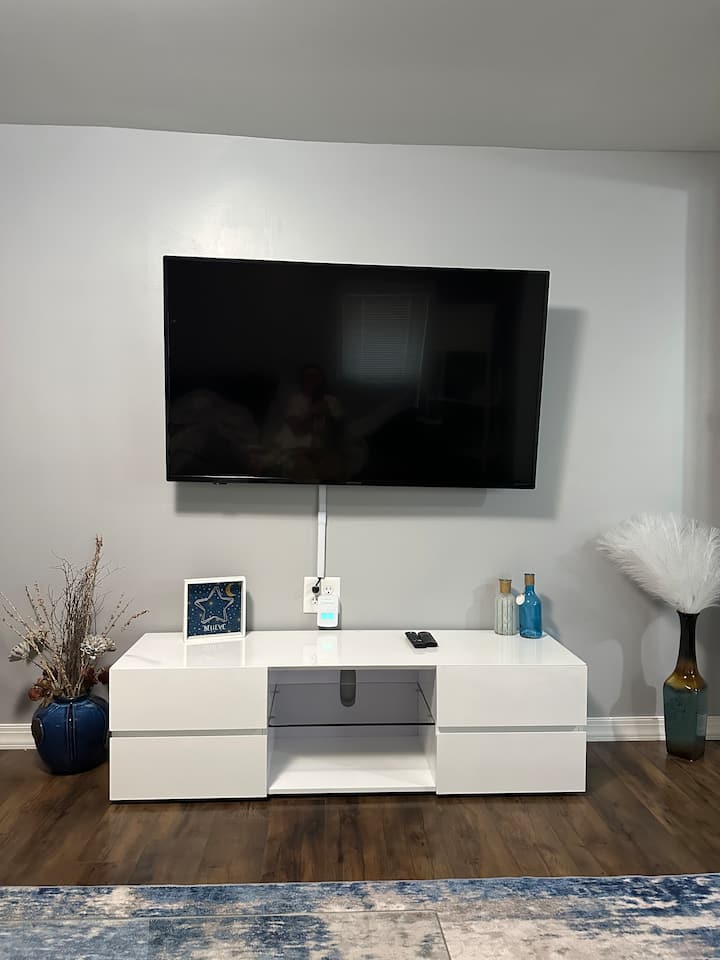 2 Bedroom Apartment In Utica - Utica