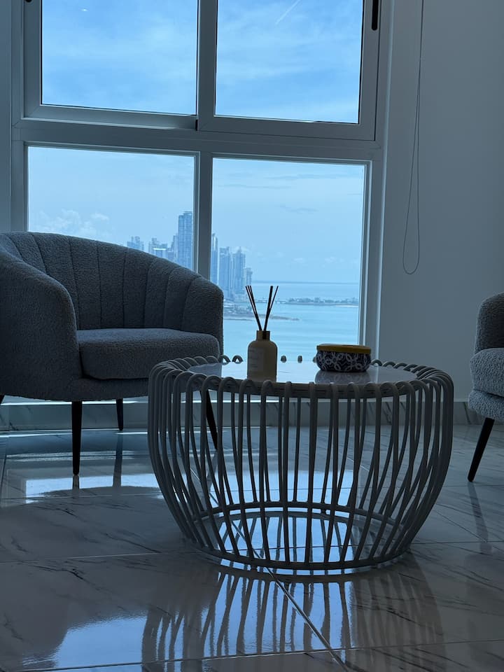 Gem Skyline Avenida Balboa (1) Bed (1) Bath Poin - Panama