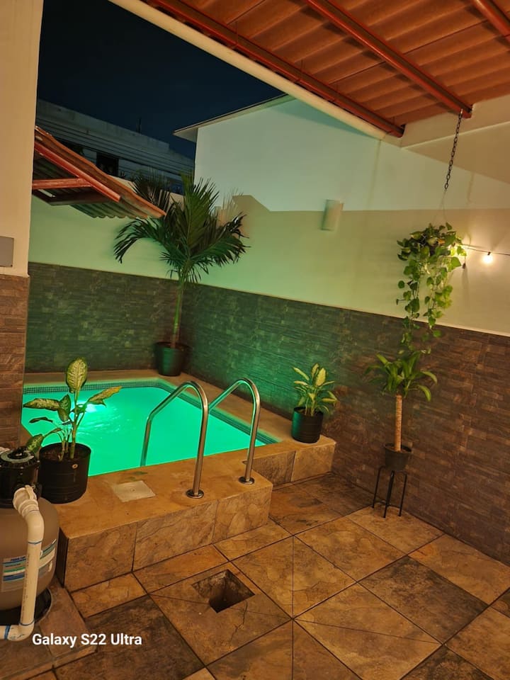 Casa De Descanso Con Alberca - Manzanillo, México