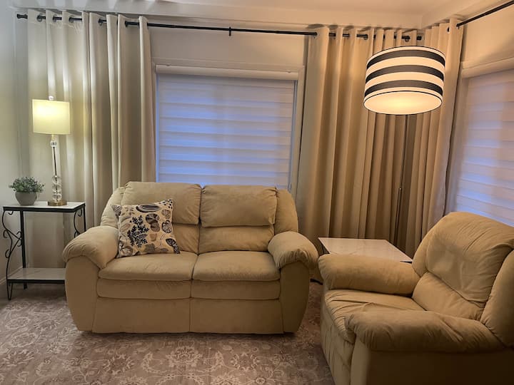 Cozy King Suite On 7th - Charleston, WV