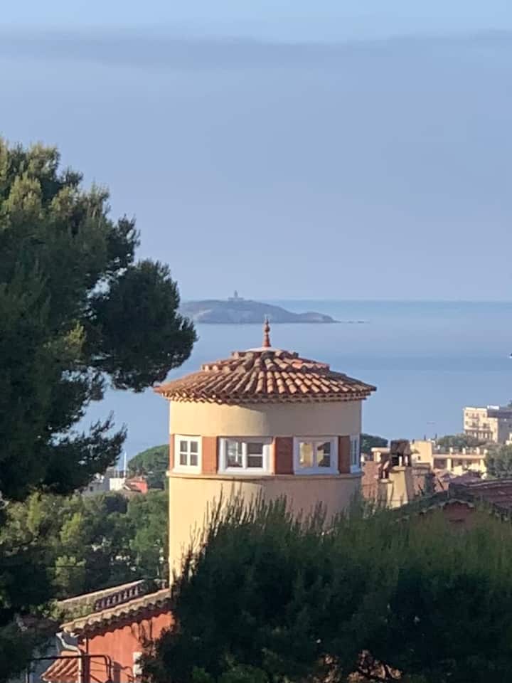100m2 Vue Mer Terrasse Sud Et Grand Jardin - Bandol