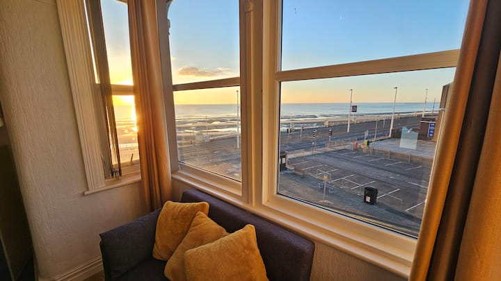 Your Private Lodge By The Sea - Blackpool