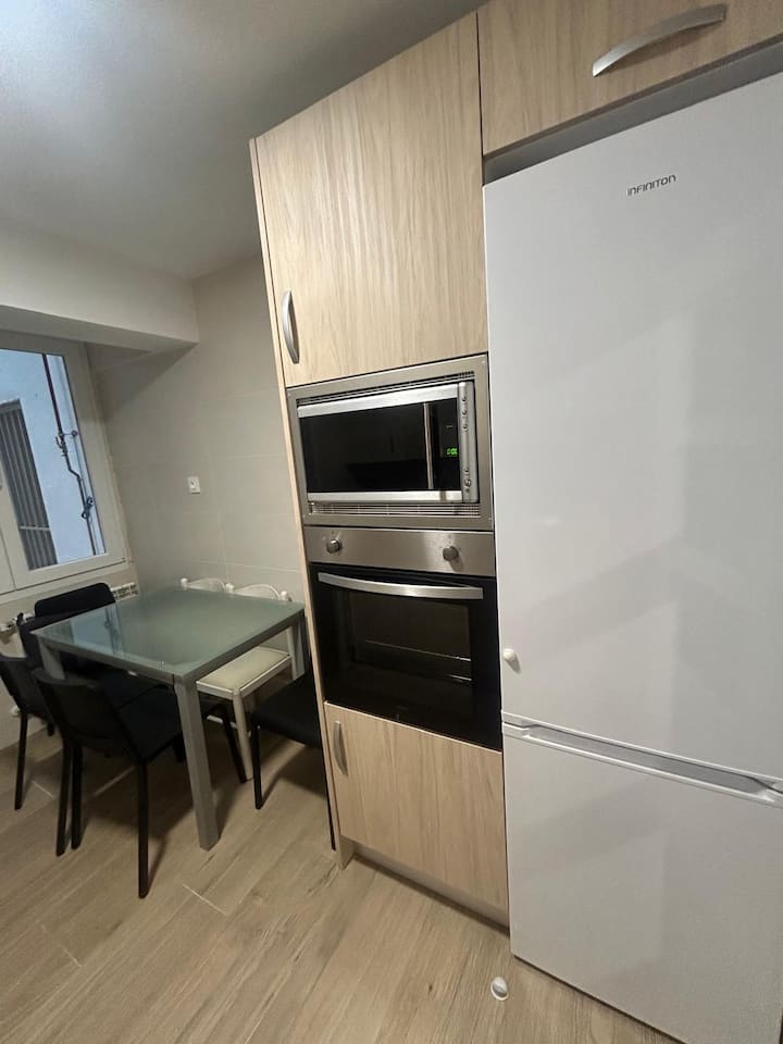 Apartamento Cerca Del Hospital - Valladolid, España
