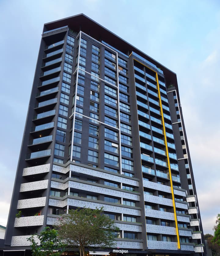 Modern 2br/2ba Barrio Escalante/ Balcony & Parking - San José, Costa Rica