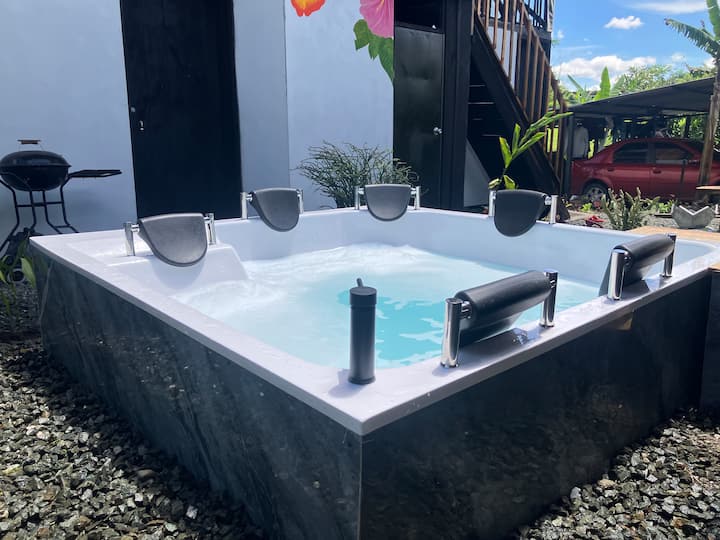 Cbñ Rústica Oasis, Céntrica Y Llena De Naturaleza - Montenegro