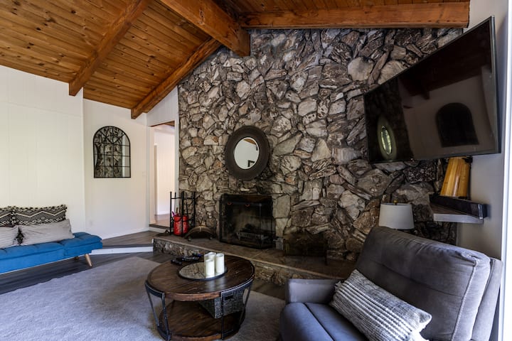 Comfycozy Full Bunkbed Guest Rm - Santa Barbara, CA