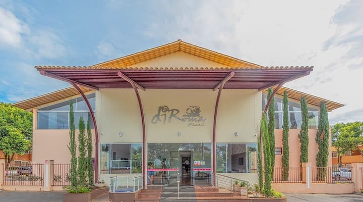Flat Funcional Em Hotel Familiar - Caldas Novas