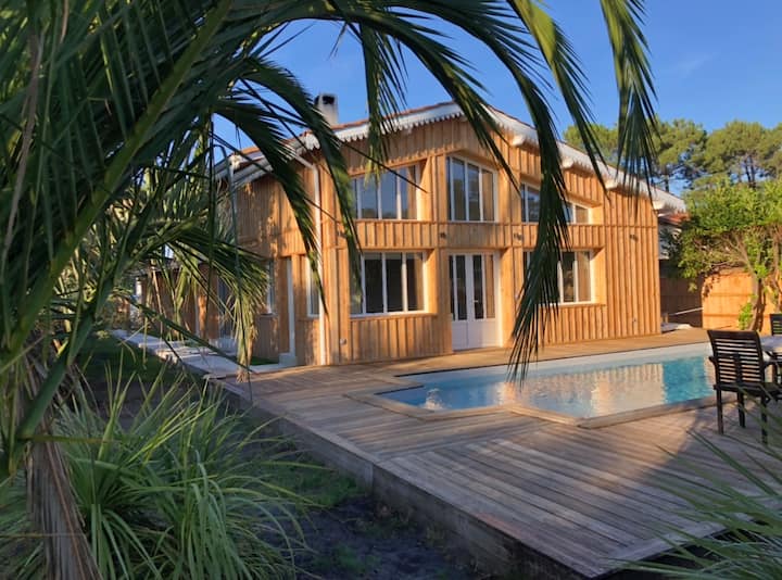 Superbe Villa Avec Piscine - Le Porge