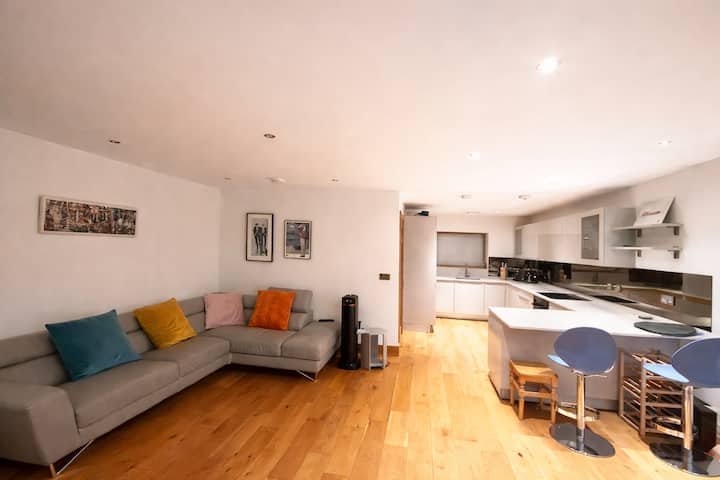 Ballsbridge Bliss, Spacious Luxury - Dublín