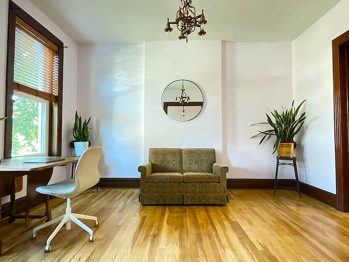 St. Louis Charm With A Fenced Yard - Saint-Louis, MO