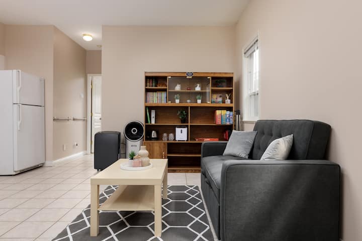 Cozy Private 1br Suite 7 Min To Yvr +Free Parking - 列治文