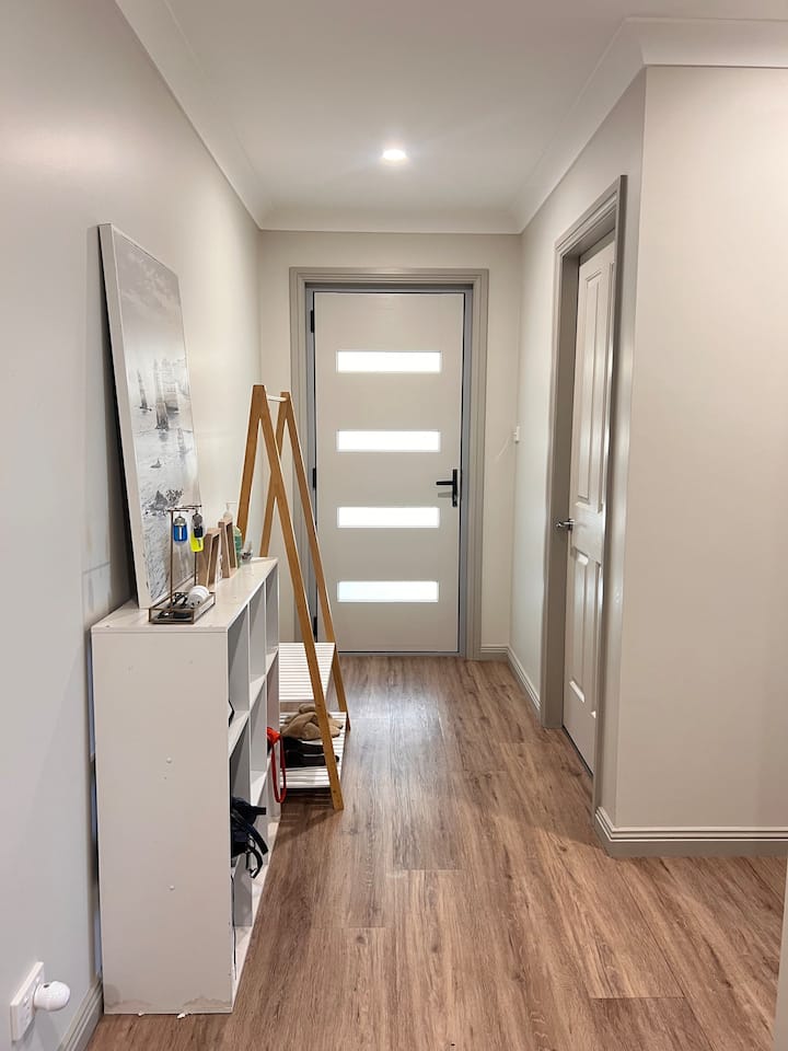 Brand Newhome. Quiet And Private - Cowra