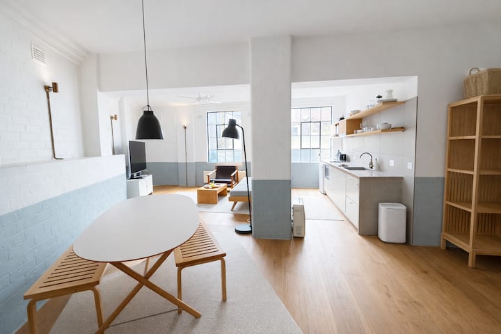 Warehouse Style Studio Apt - Surry Hills