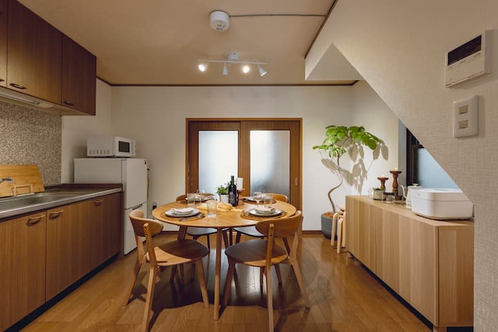 名古屋駅8分|洗練の和モダンインテリア|寛ぎの邸宅|最大8名|ジブリパーク・飛騨高山観光|無料駐車場 - Nagoya Station