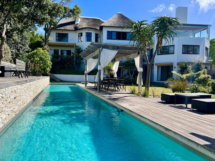 Modern & Intimate Garden Flat - Saint Francis Bay