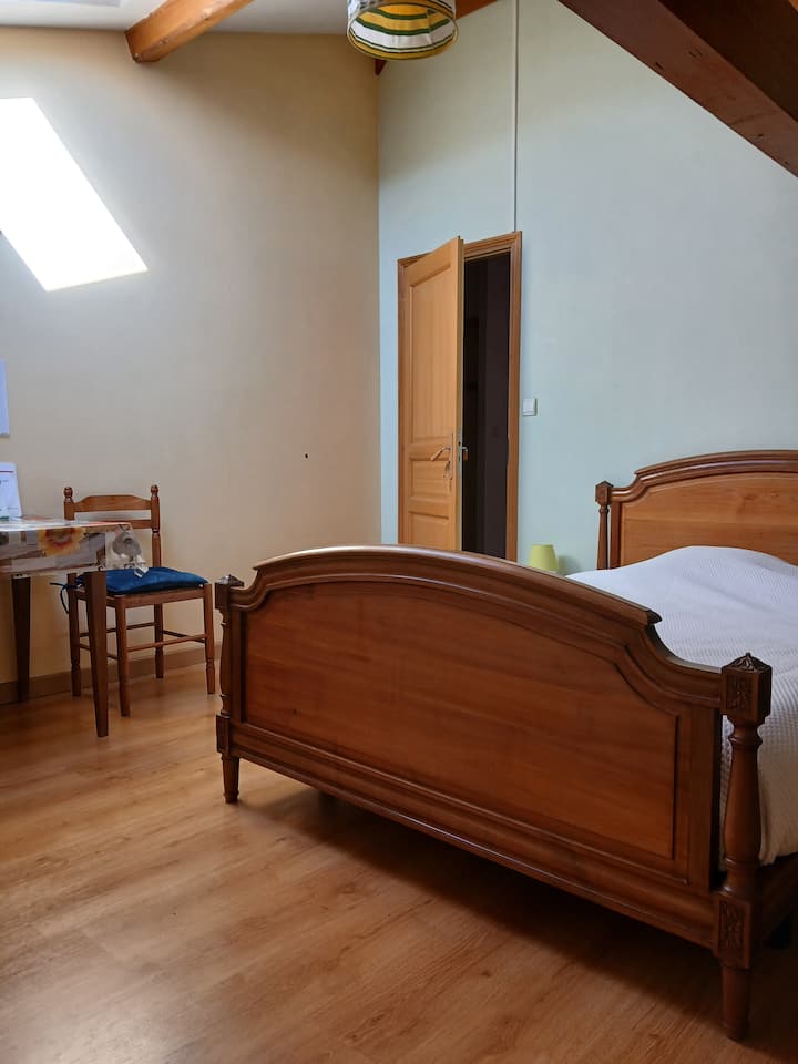 Chambre Bleuet - L'Arbresle