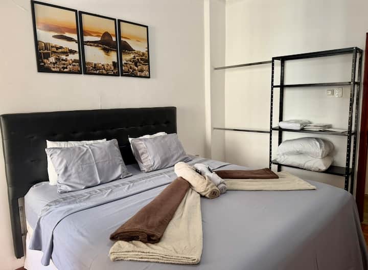 Flat 2 Quartos - Na Reta Da Praia + Metrô. - Rio de Janeiro