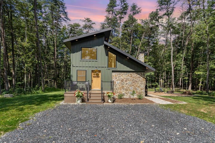 Three Pines Cottage Hot Tub 4 Beds - Pennsylvania