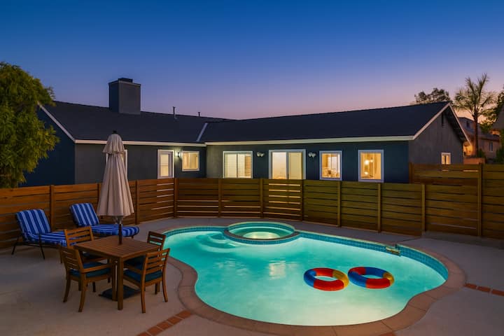 Pool • Spa • Parking • King Bed • Zoo • Downtown - Coronado, CA