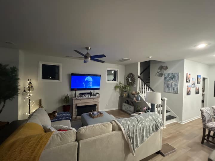 Enjoy A Stay In Beautiful Spanish Moss Room - Summerville, SC