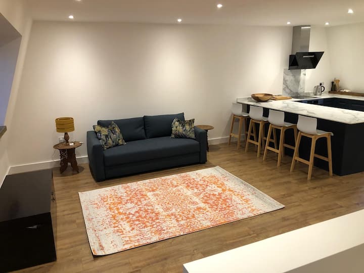 Beachside Studio In Havre Des Pas – Walk To Town! - Jersey