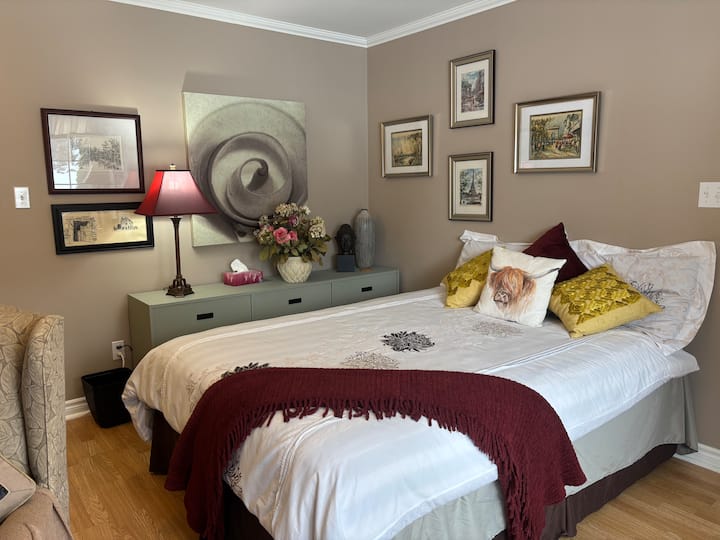 Charming Suite On Rideau River - Smiths Falls
