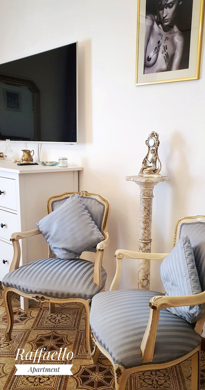 Raffaello Apartment - Rome