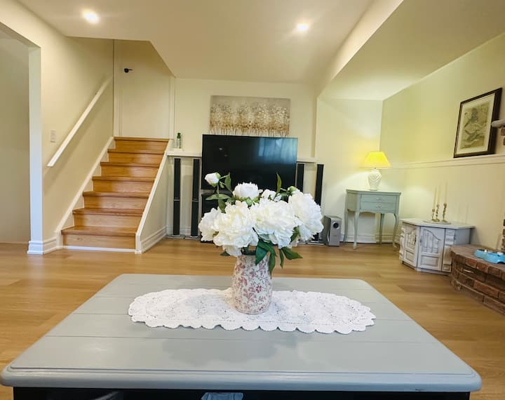 Home In Niagara Falls 2br 10 Mins To Falls - Niagara Falls