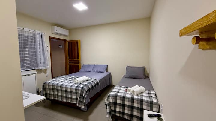 Quarto A 400m Do Beto Carrero - Ebenézer 2 - Penha