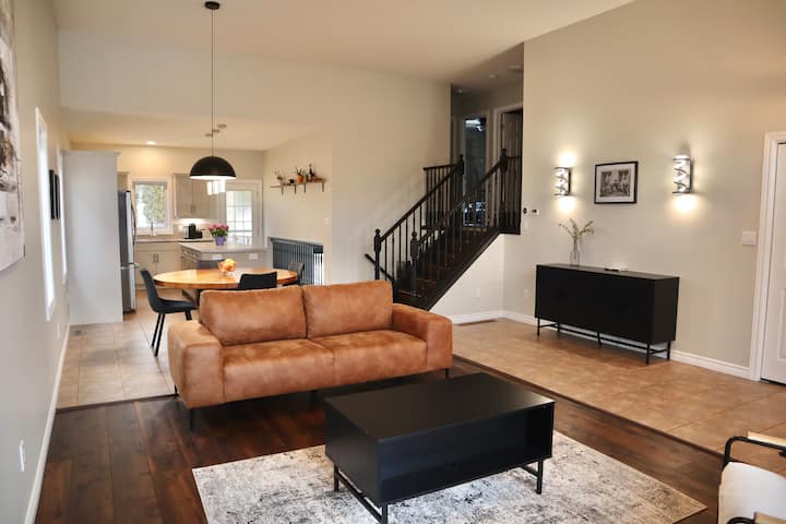 Spacious Peaceful Home Retreat! - St. Thomas