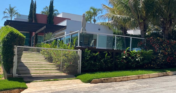 Casa Em Escarpas - Capitólio