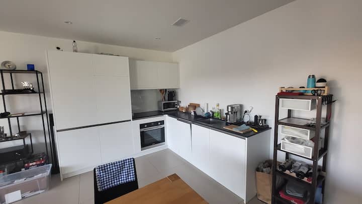 Modern & Bright 2 Room Apartment - Bâle