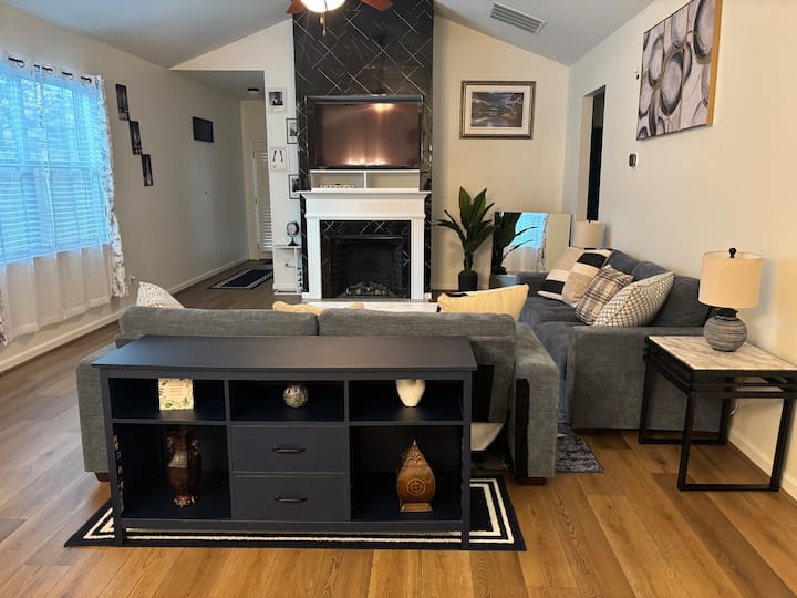 The Urban Haven Whole House - LaGrange, GA