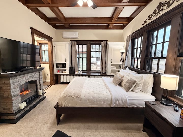 715 N Egan Residence - South Dakota
