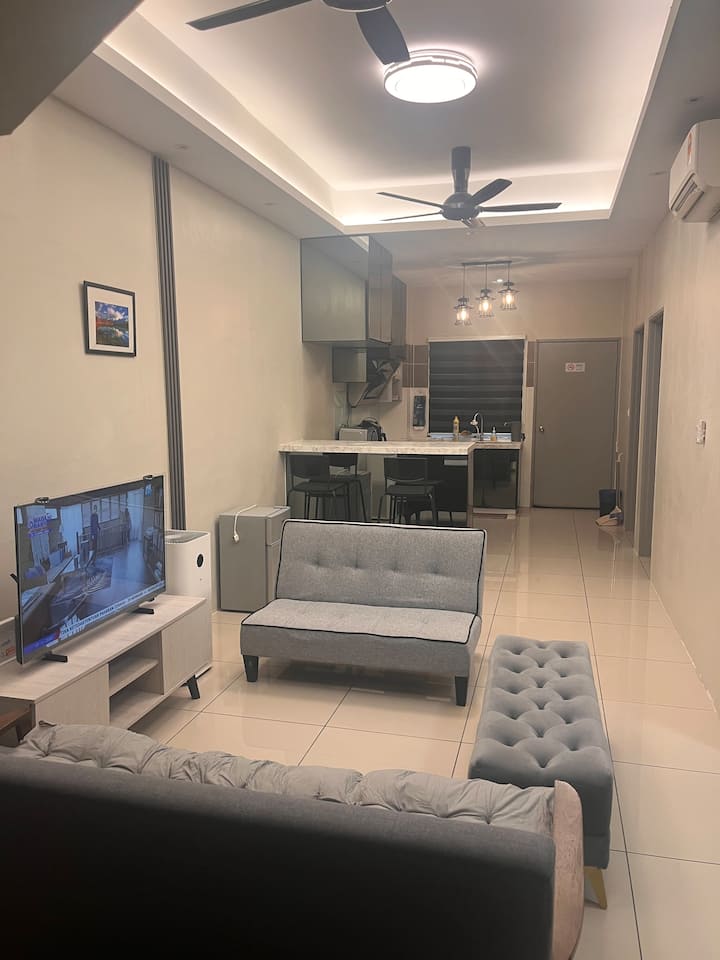 Imany World Homestay - No Liqour, Pork & Smoking - Batu Arang