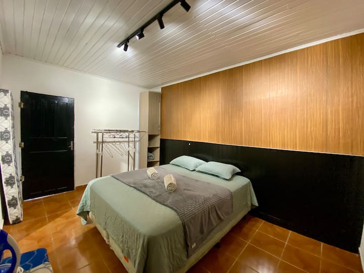 Conforto & Praticidade | Varanda + Tudo Por Perto! - Manaus