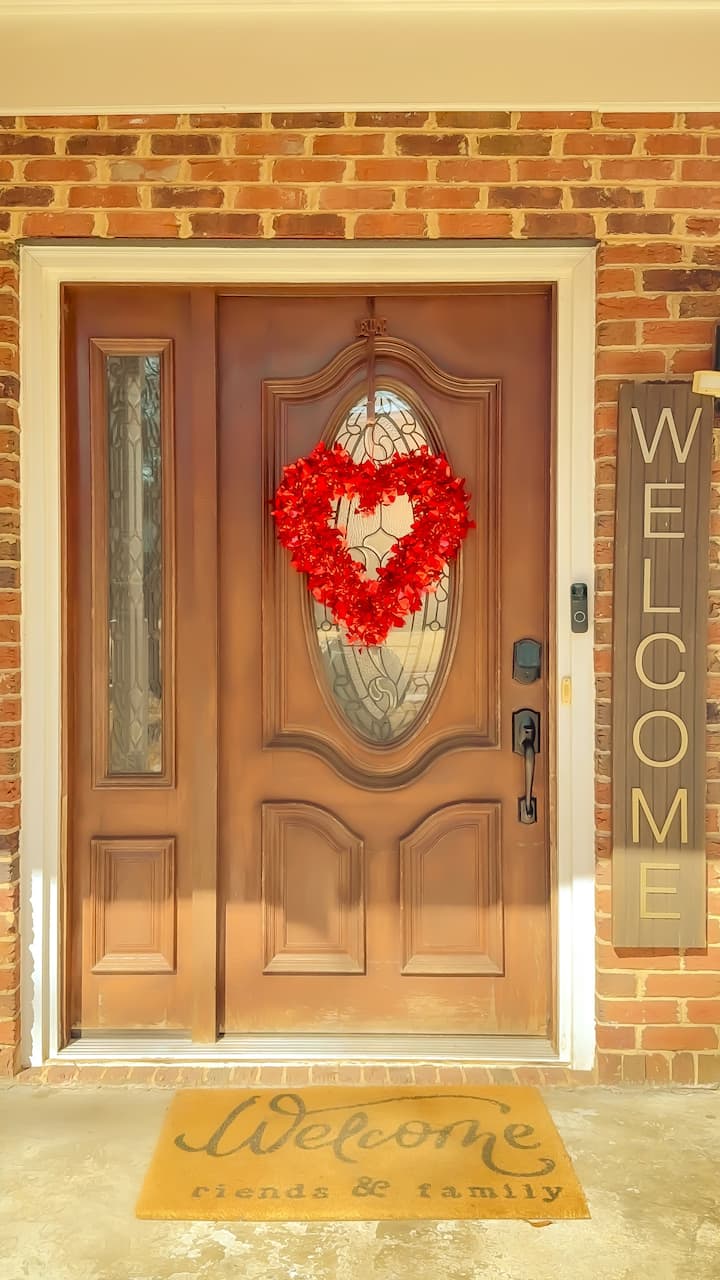 Perfectly Cozy Home For Family & Friends To Gather - Raleigh, NC