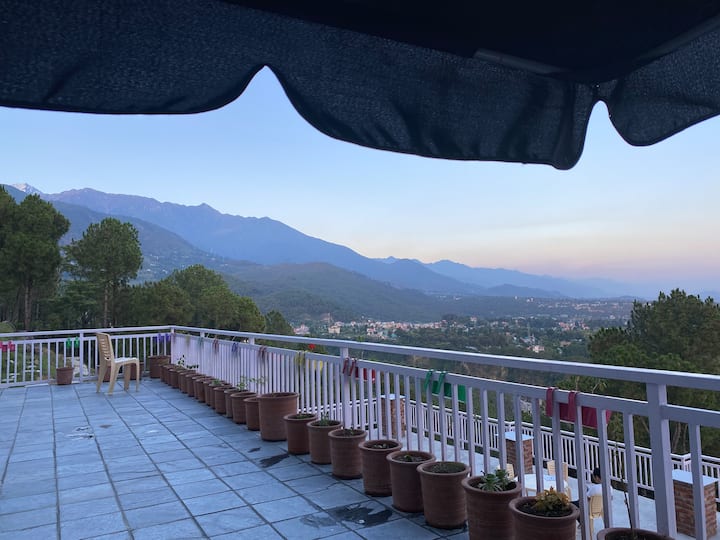 Anubhuti Palampur Family Room - Palampur