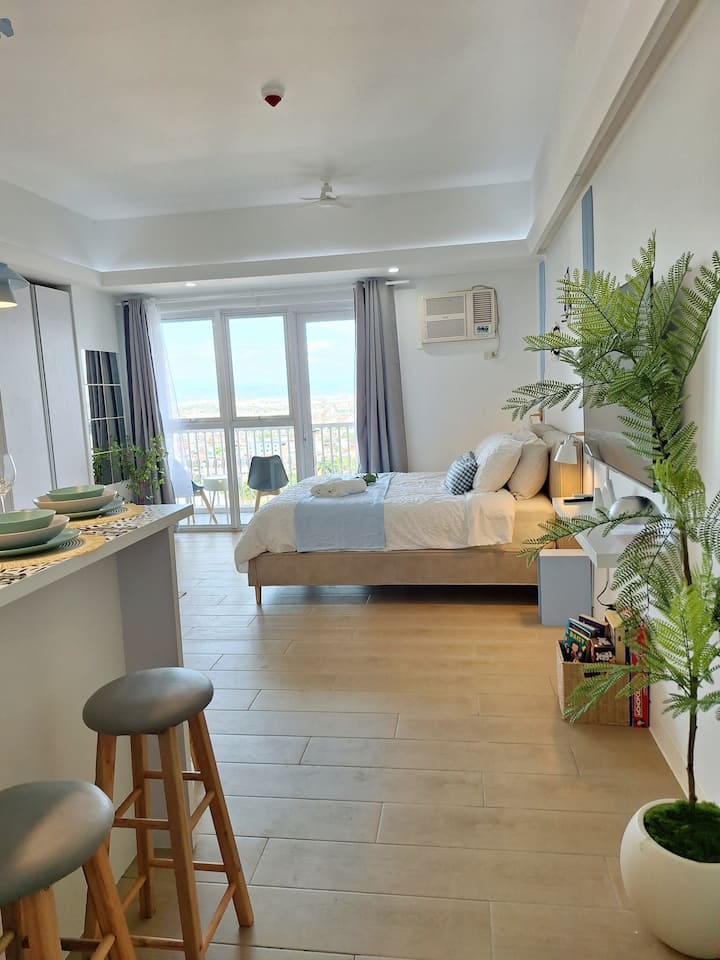 Luxury Coastal, Venice Grand Canal View - Taguig