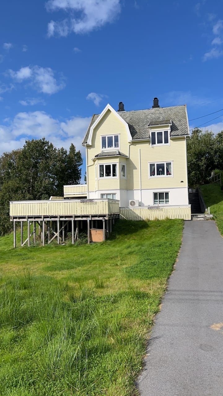 Leilighet Med Plass Til 4 - Alesund