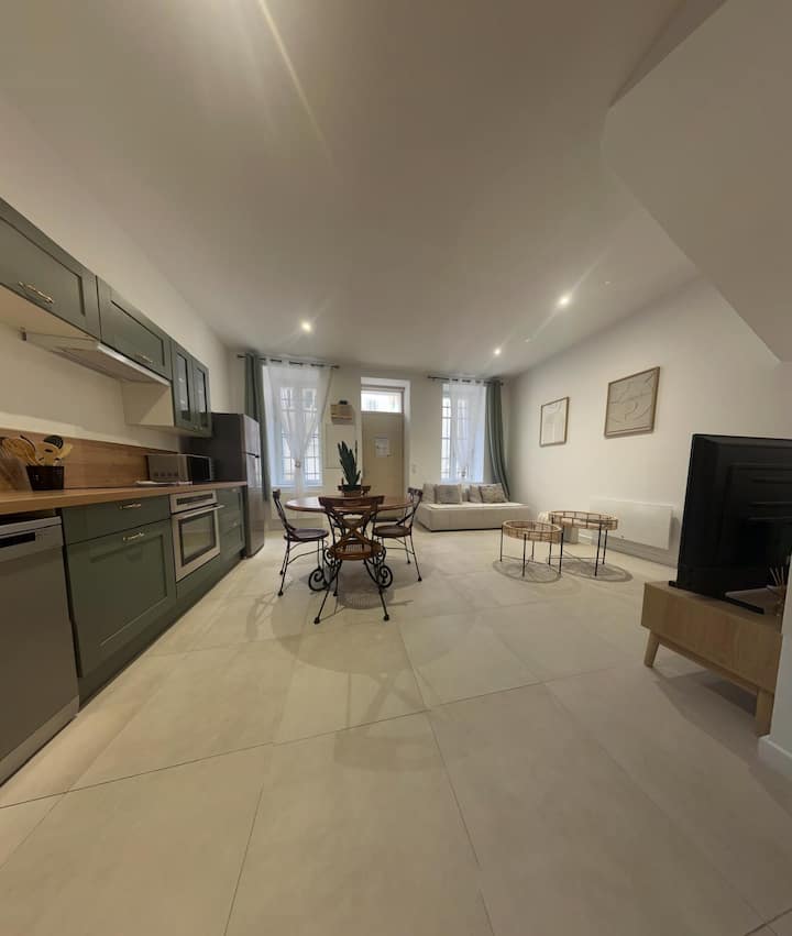 La Calanque Bleue - Maison De 65m2 Plein Centre - Port-de-Bouc