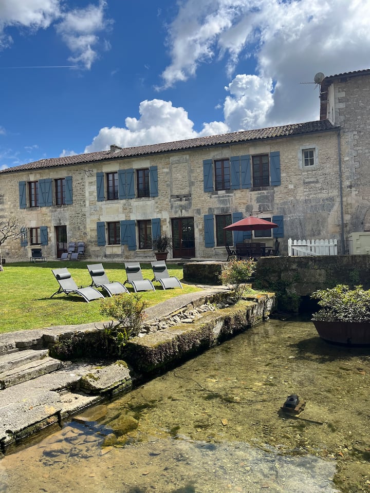 Le Printemps -Grande Maison De 5 Chambres - Cognac