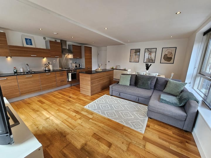 Trendy Apartment Merchant City - Glasgow Queen Street Station