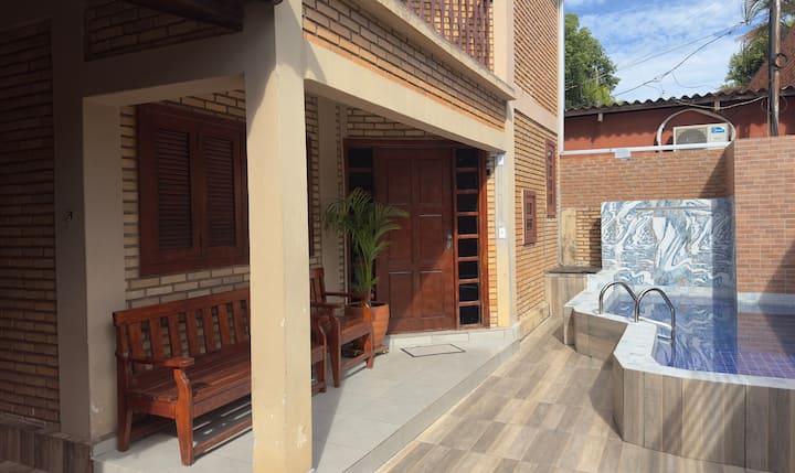 Casa Grande Com Piscina Centro - Bonito