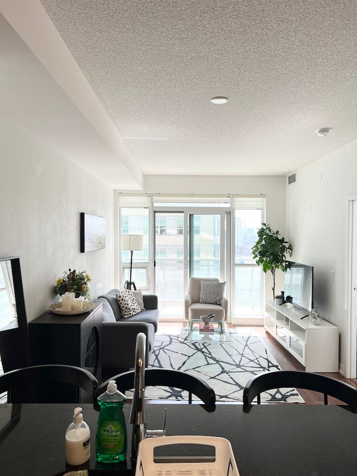 Charming 1-bedroom In Midtown Toronto - Toronto