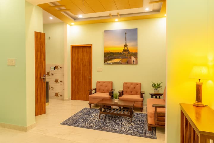 Independent Private Flat Meerut - Meerut