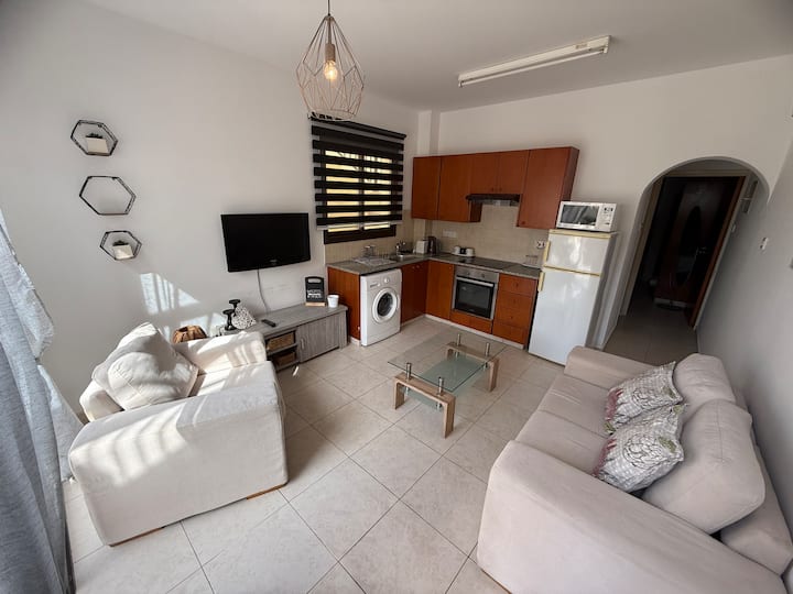 Cosy 1 Bedroom Apartment - Kato Paphos